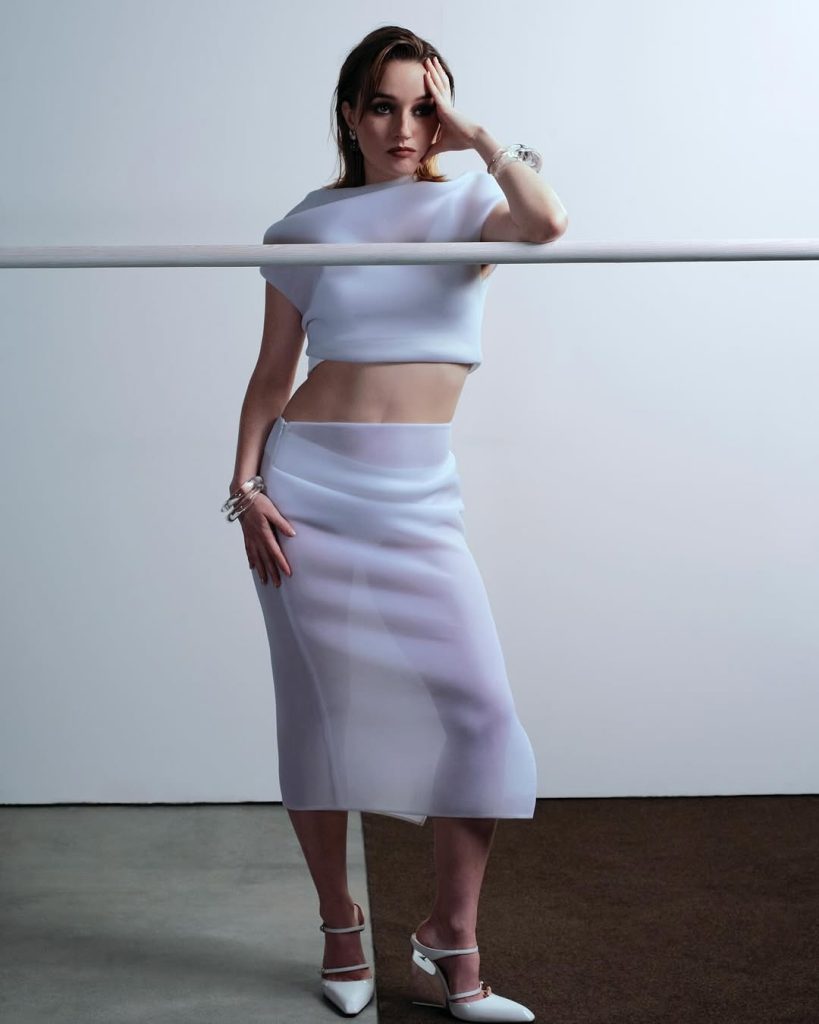 Kaitlyn Dever's Net Worth, Career, and Life in 2025