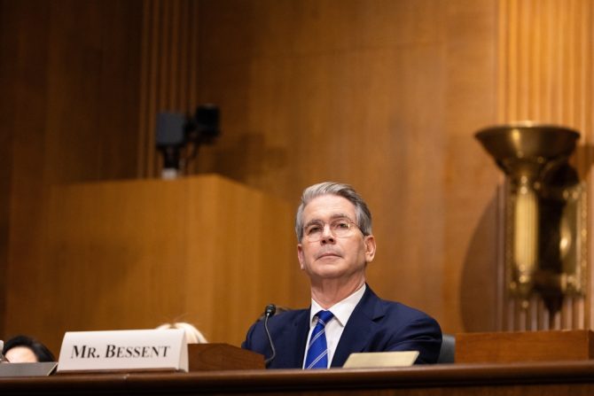 Scott Bessent Wikipedia, Biography, Age, Family, Height, Net Worth ...