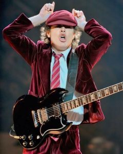 Angus Young Wikipedia, Biography, Age, Family, Height, Net Worth, Fast Facts Wikibious