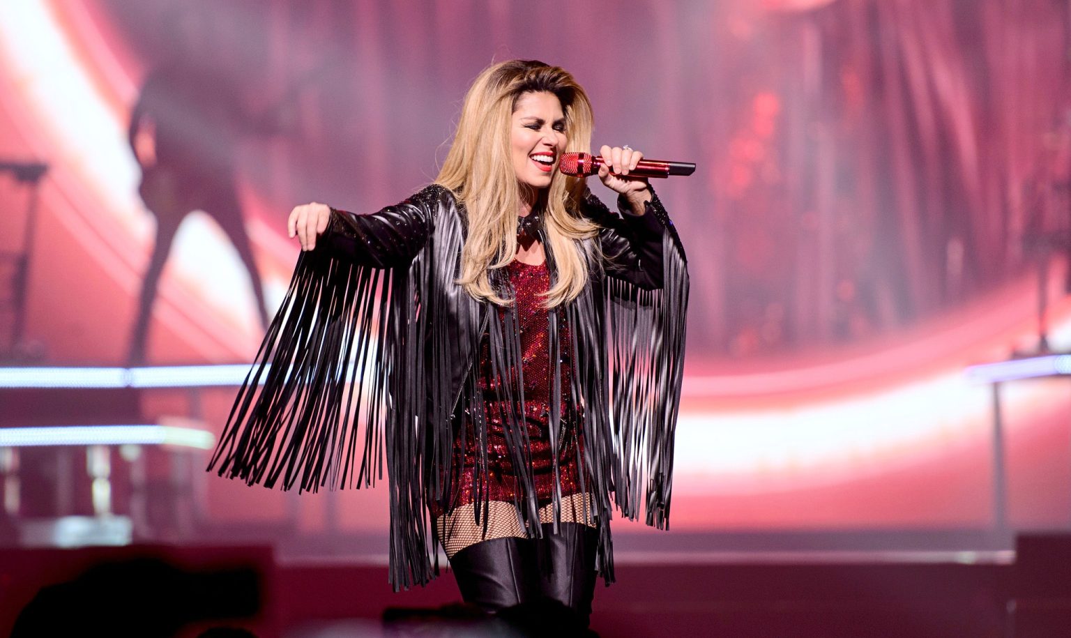 Shania Twain's $400M Life: Queen of Comebacks in 2025